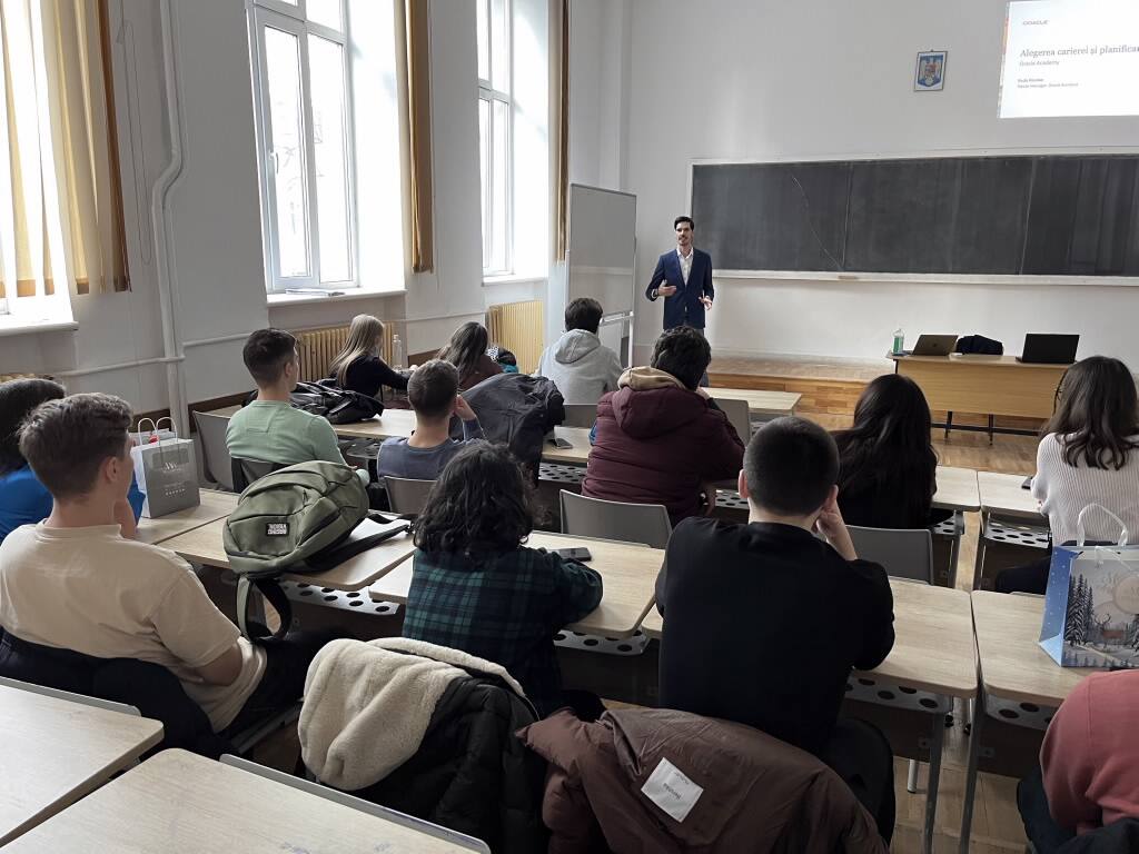 Oracle Volunteers In Romania Work With Oracle Academy To Provide Career Awareness For High