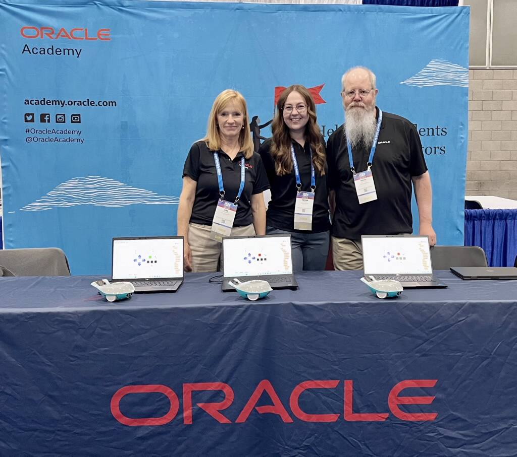 Oracle Academy North America team attends Education Outreach Day at the International Science ...