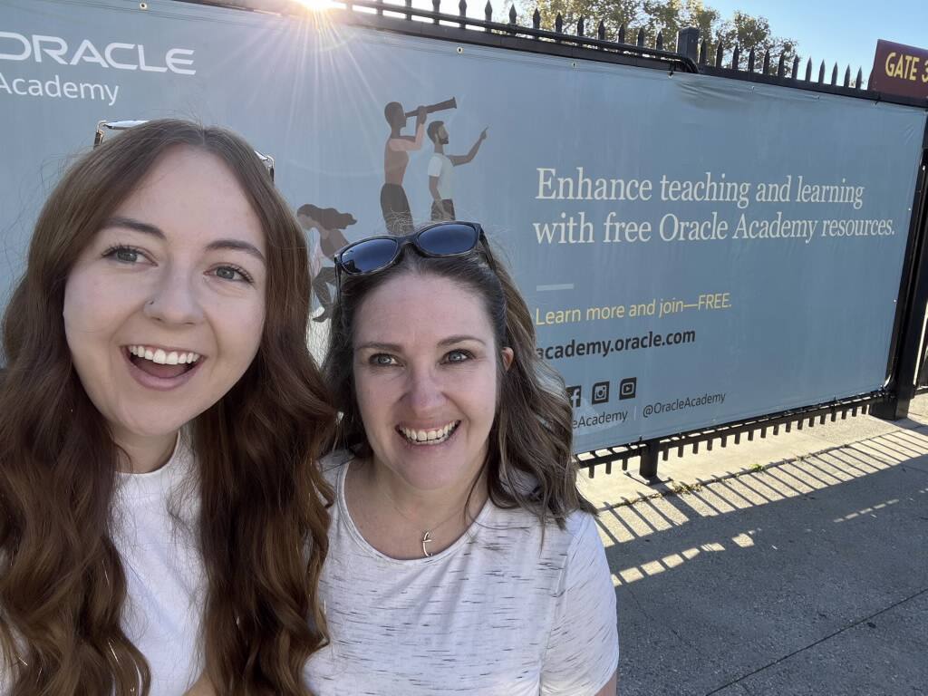 Oracle Academy North America team attends Delete the Divide Tech ...